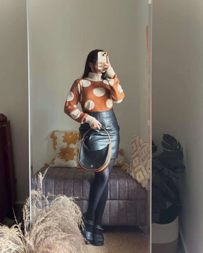 18 Winter College Outfits That Are Cozy, Stylish & Easy to Wear