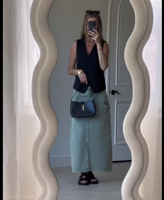 19 Timeless Old Money Outfits with Denim Skirts